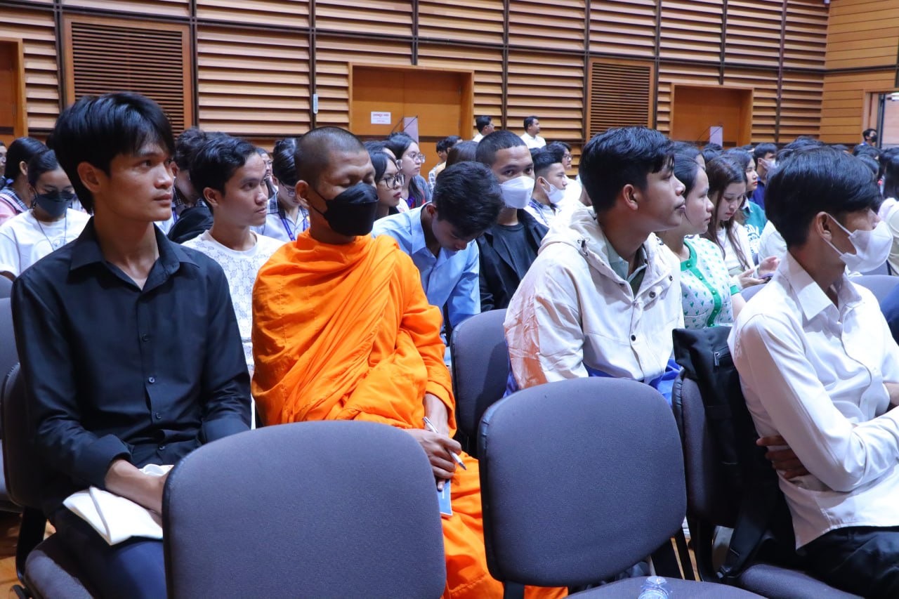 ក្រសួងប្រៃសណីយ៍ ផ្ដួចផ្ដើមធ្វើនូវគម្រោង ...