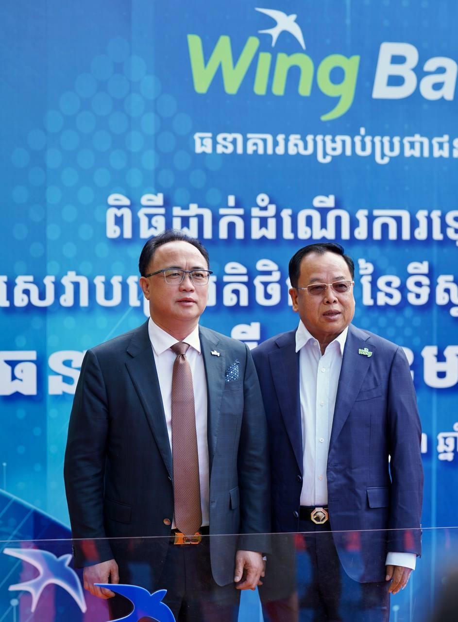 អ្នកឧកញ៉ា ឡាវ កាង អនុប្រធានសភាពាណិជ្ជកម្មកម្ពុជាប្រកាសឧបត្ថម្ភ ១០លានរៀល ...