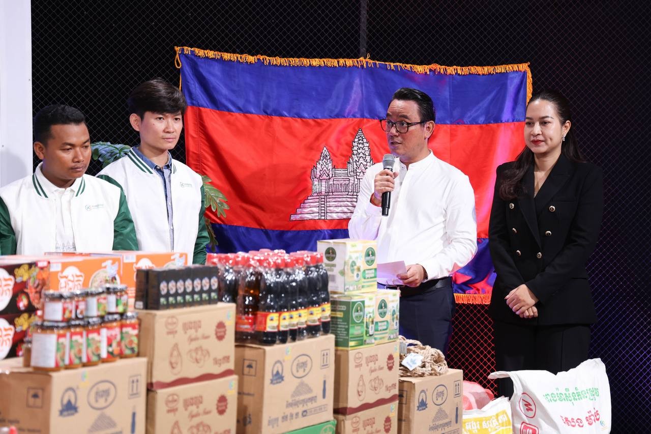 សហគ្រិនខ្មែរ នាំយកនូវគ្រឿងឧបភោគបរិភោគ គិតជាទឹកប្រាក់ជាង ១៦លានរៀល ...